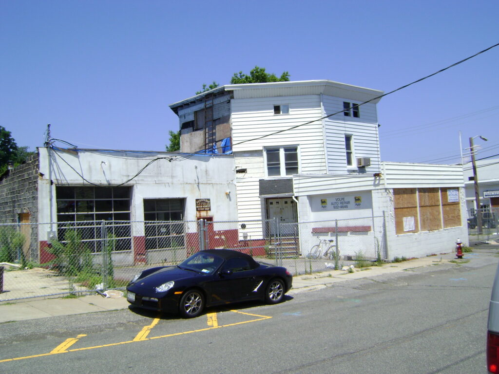 Rehabilitation of the Octagon Hotel – Oyster Bay, New York – Isaac Kremer