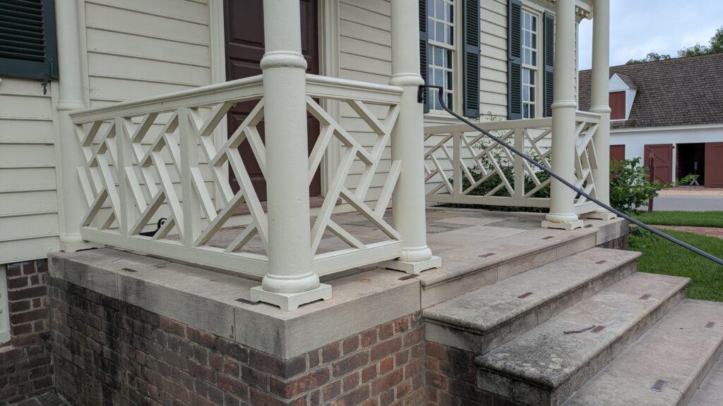 Chippendale railing – Isaac Kremer